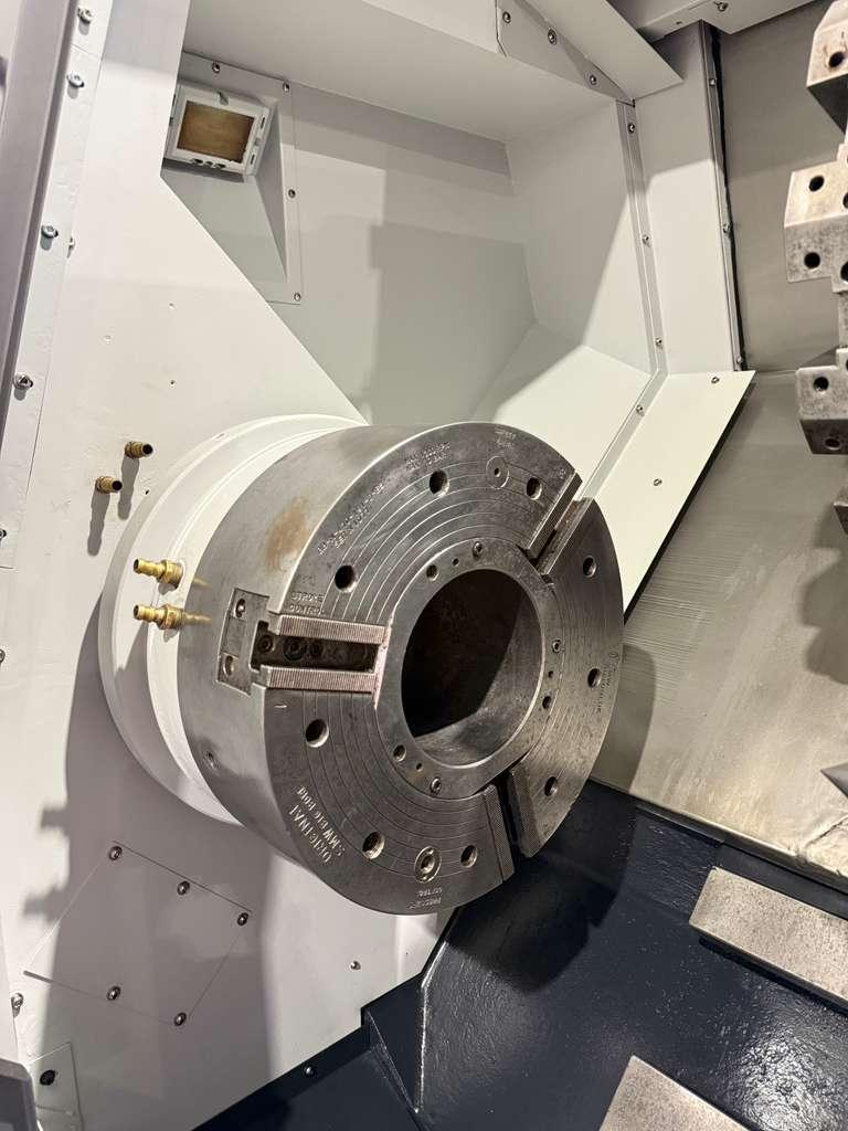 Doosan Puma 400C CNC Turning Center – 7.5″ Big Bore 18.5″ Chuck Lathe ...